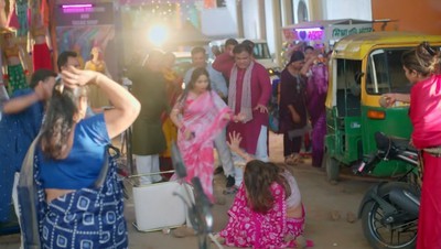 Mangal Lakshmi: From Matriarch to Beggar Gayatri's Heartbreaking Fall ...